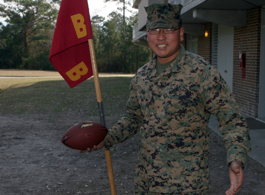 War hero: I’m going to the Super Bowl > 2nd Marine Division > Article