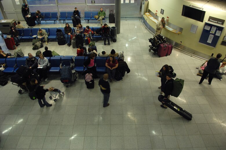 AMC Space-A Web site consolidates travel information > Ramstein Air ...