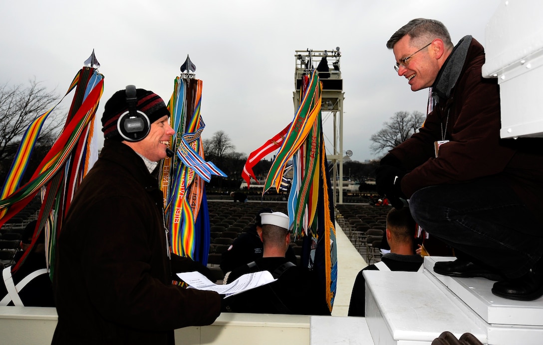 Marine Chief Warrant Officer Bill Perry, left, speaks with Marine Col ...