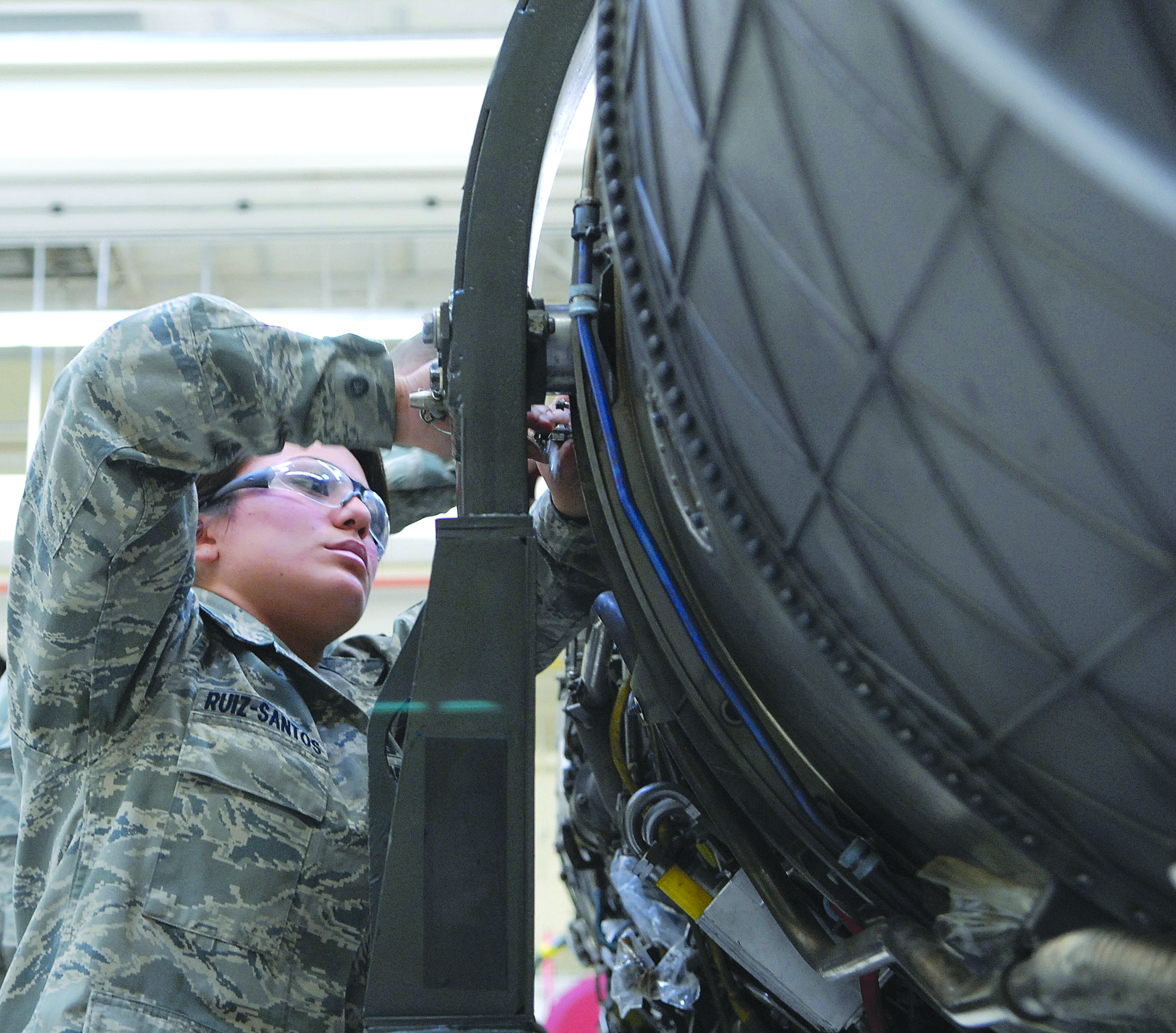 56 CMS Airmen provide 'thrust you can trust' > Luke Air Force Base ...