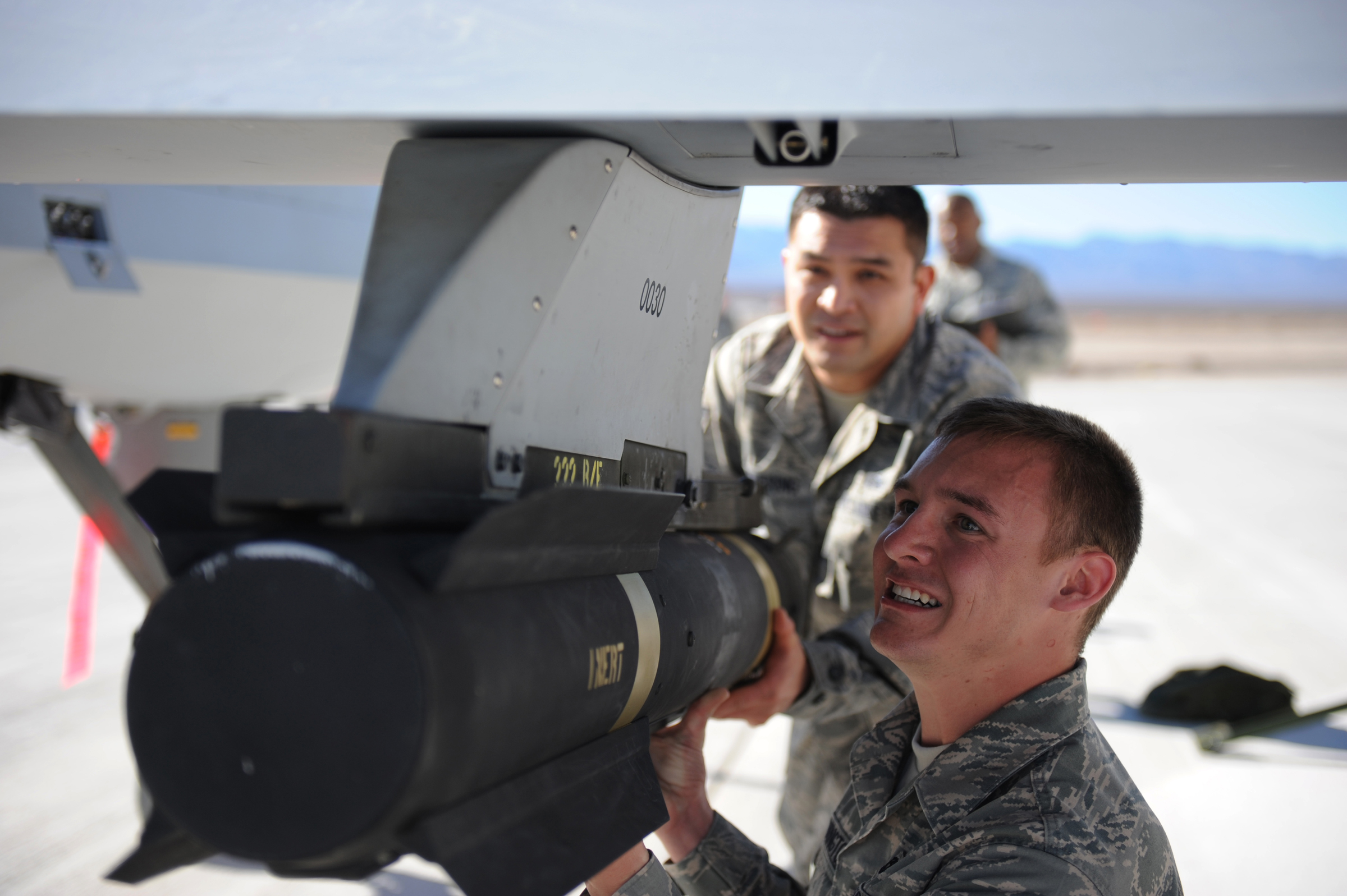 432d Wing holds first weapons load competition at Creech > Air Combat ...