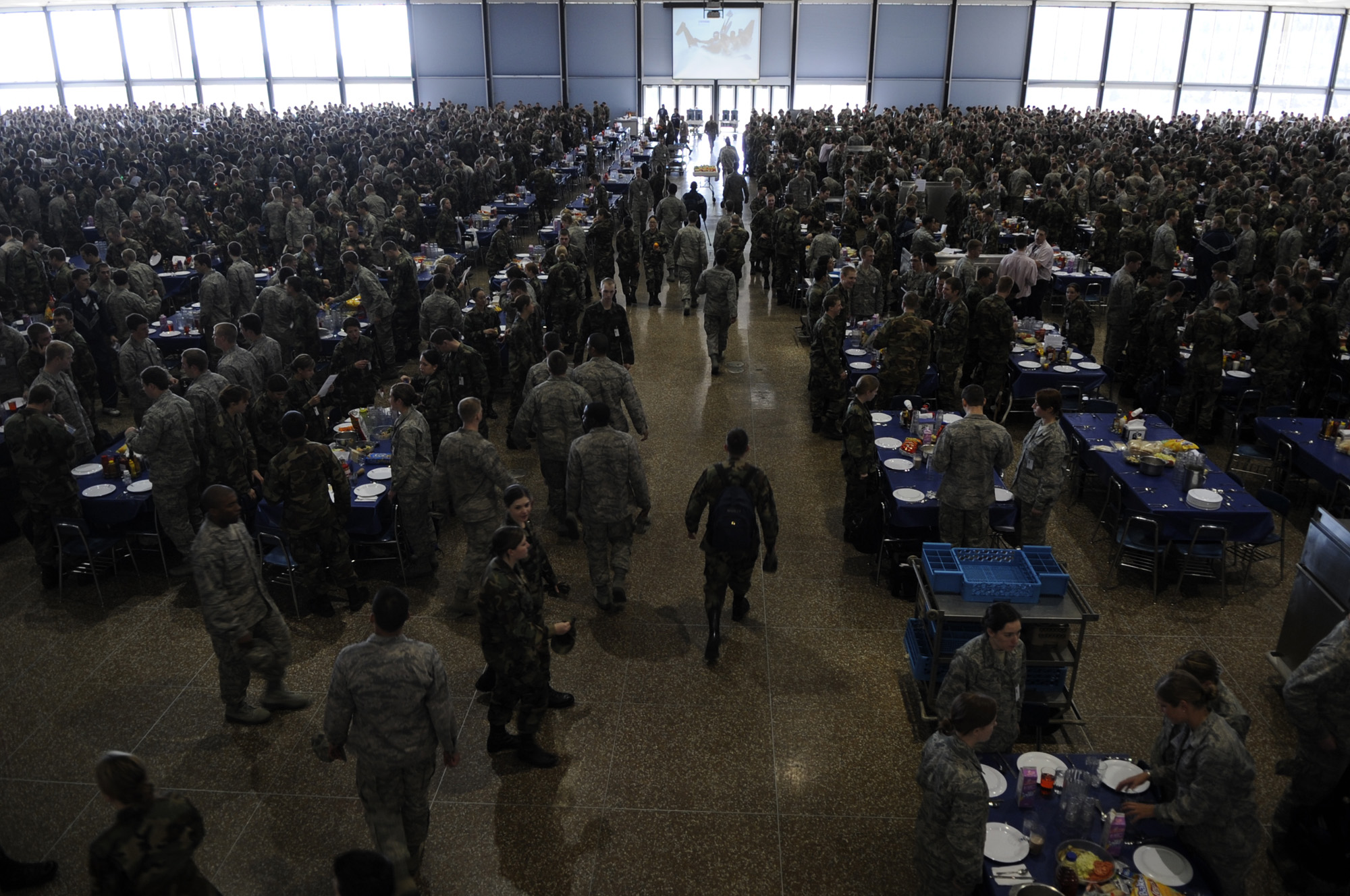 Dining facility feeds leaders of tomorrow > Air Force > Article Display