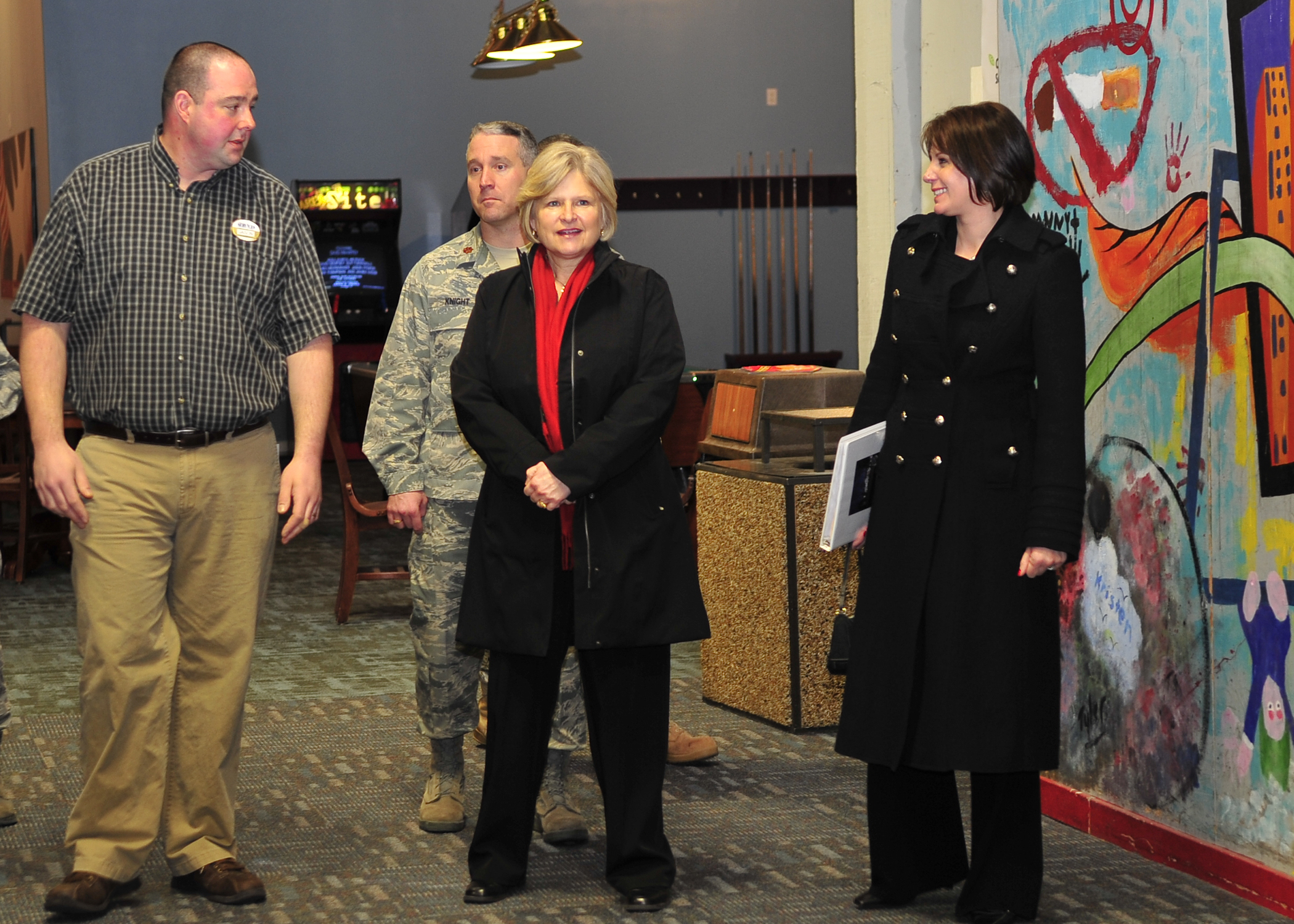General visits Fairchild > Fairchild Air Force Base > Article Display