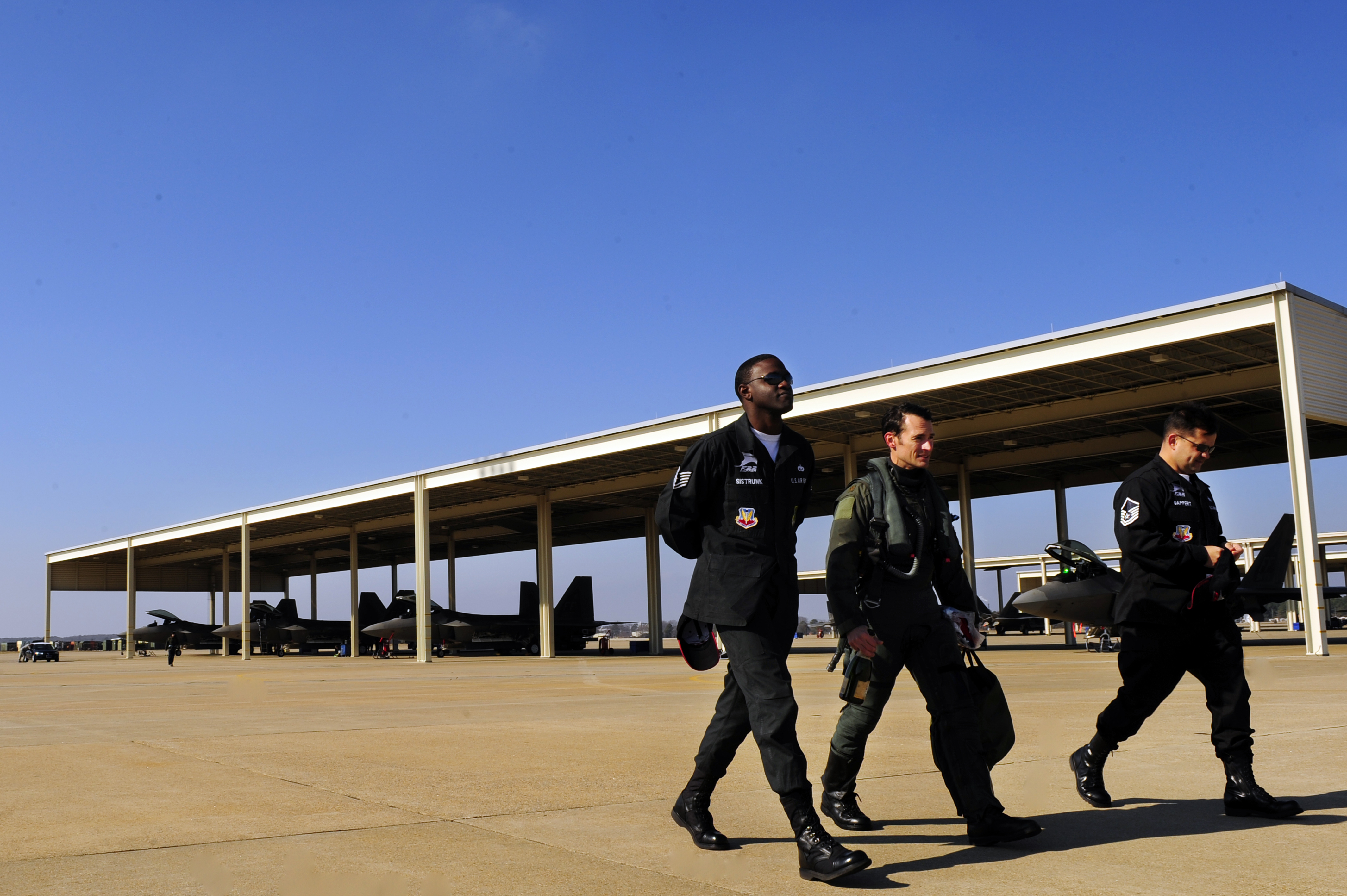 Maj. Paul "Max" Moga’s fini flight > Joint Base Langley-Eustis ...