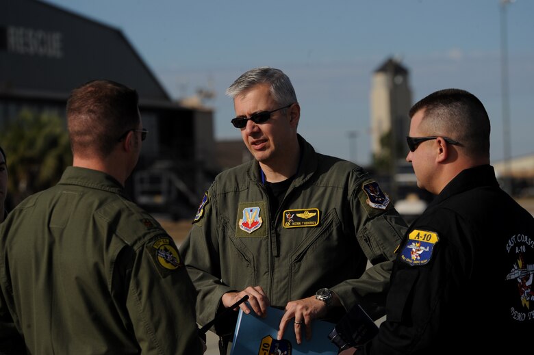A-10 East Coast Demo Team 'fly high' during certification flight ...