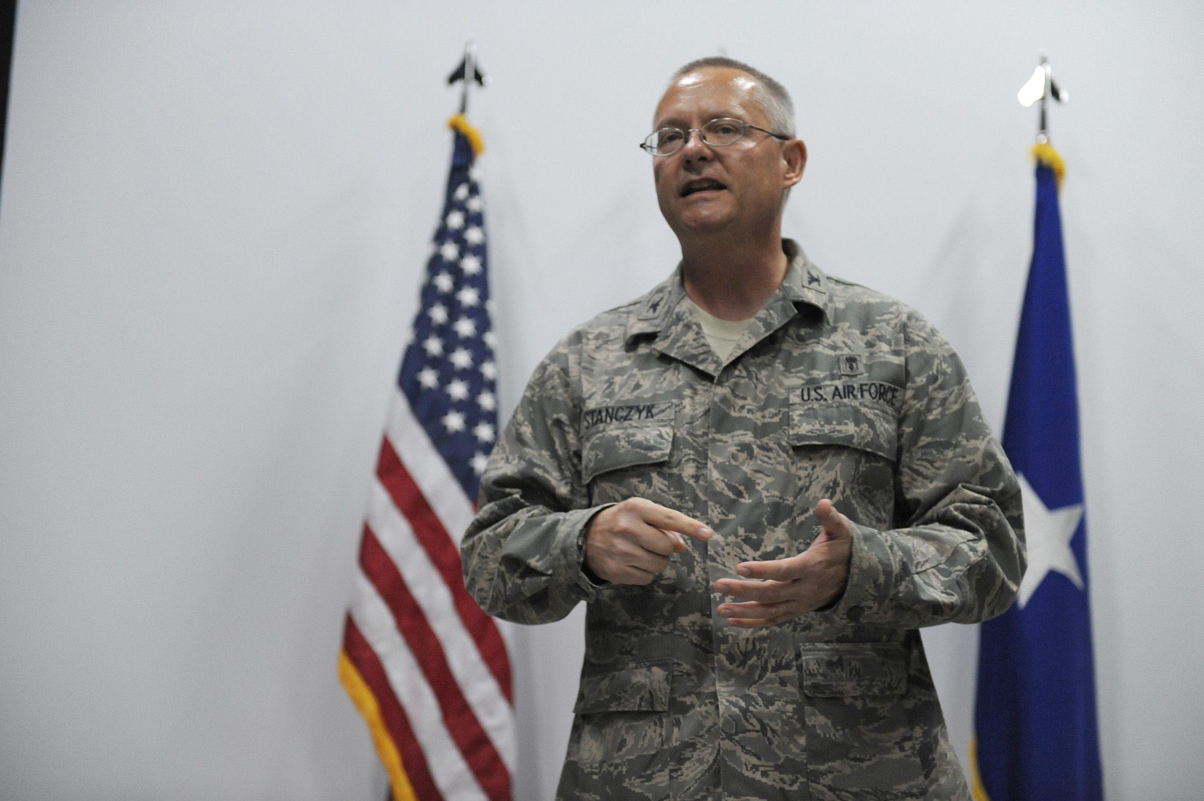 380th EMDG welcomes new commander > U.S. Air Forces Central > 380AEW ...
