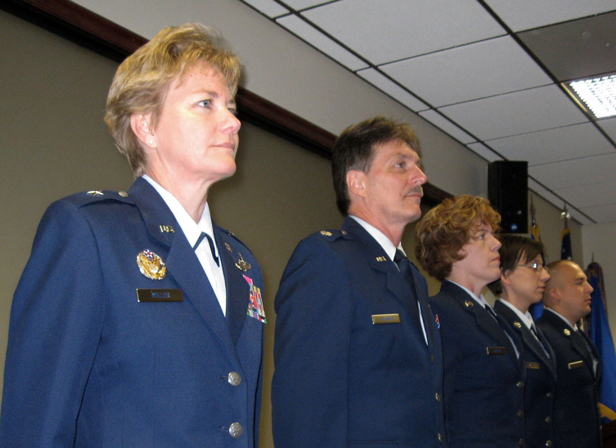 349th wing members awarded medals > 349th Air Mobility Wing > Article ...