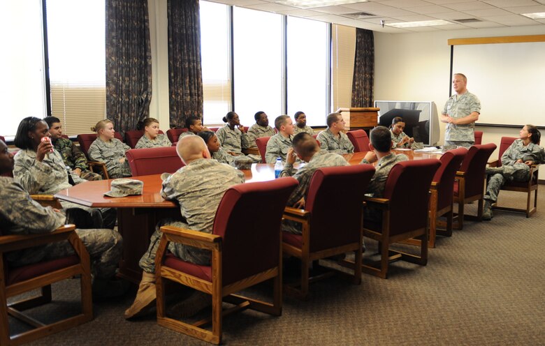 Around Holloman: Airman's Council > Holloman Air Force Base > Article ...