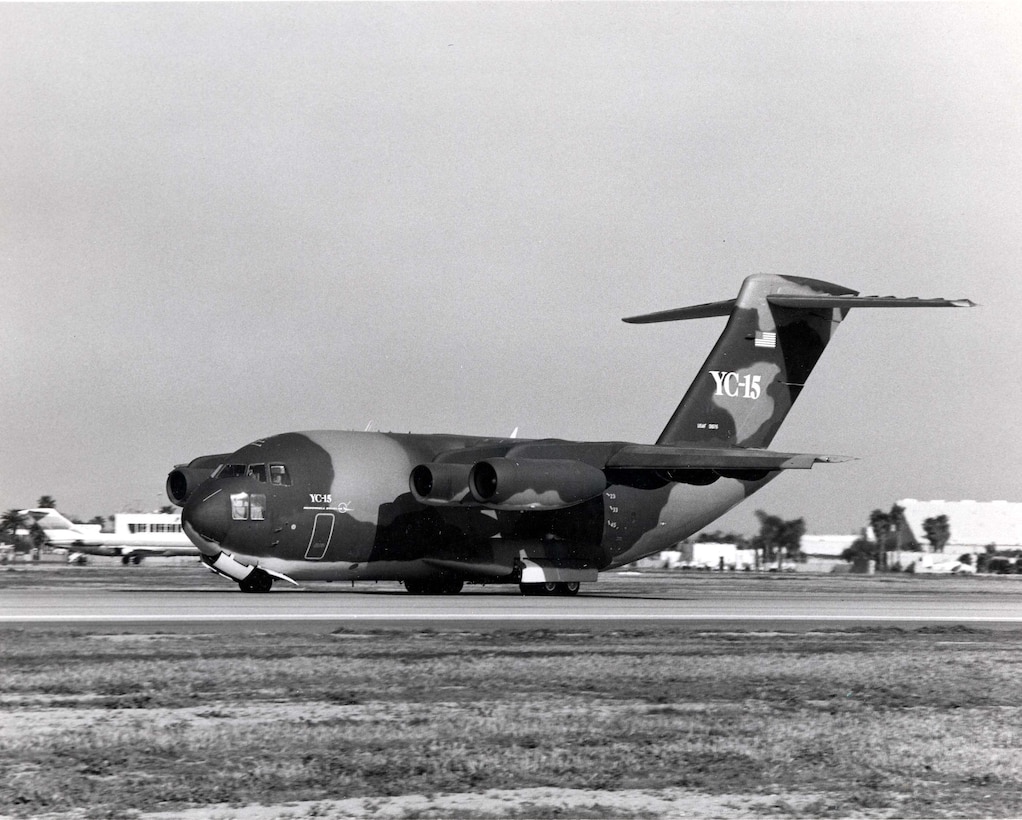 McDonnell-Douglas YC-15