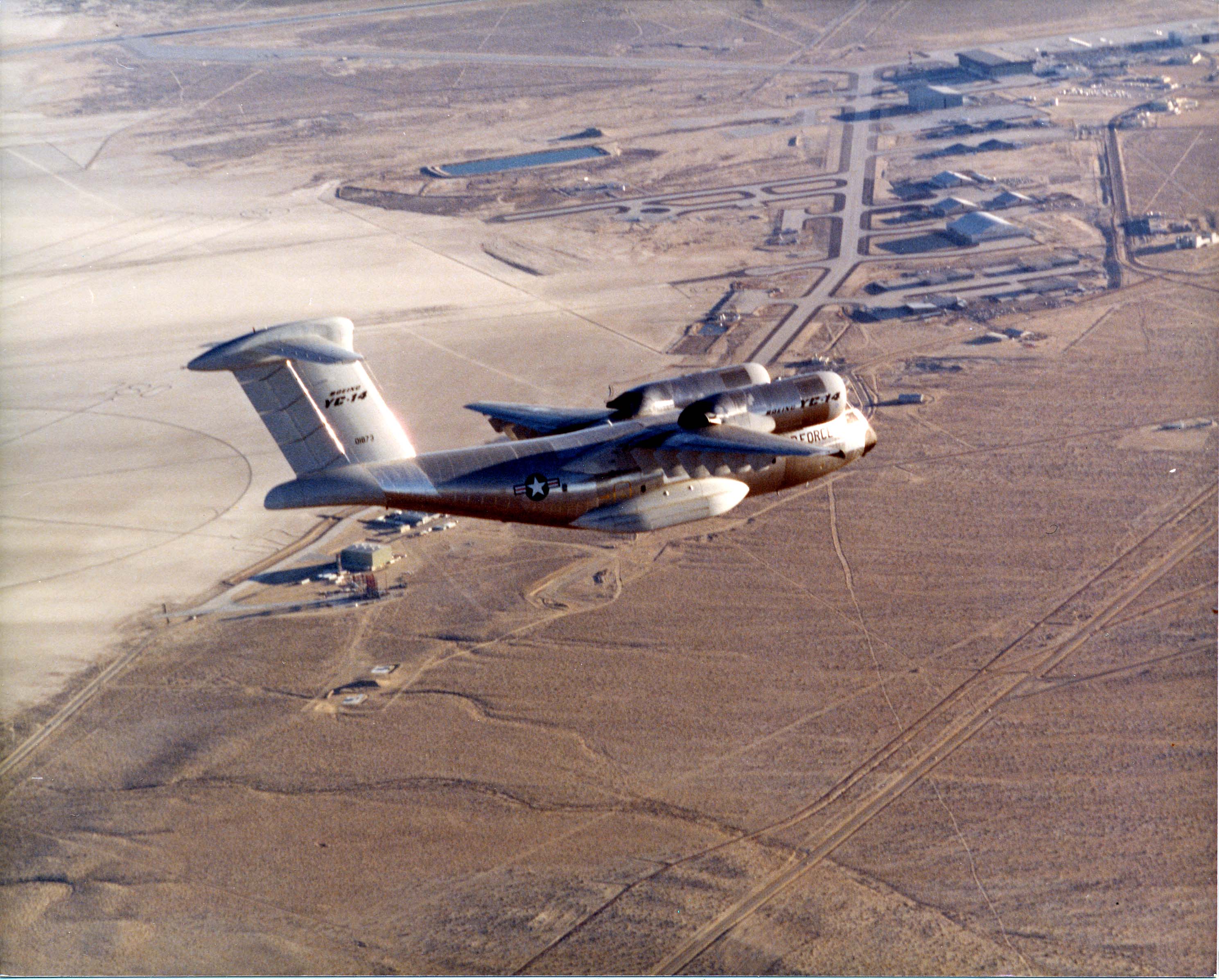 Boeing YC-14