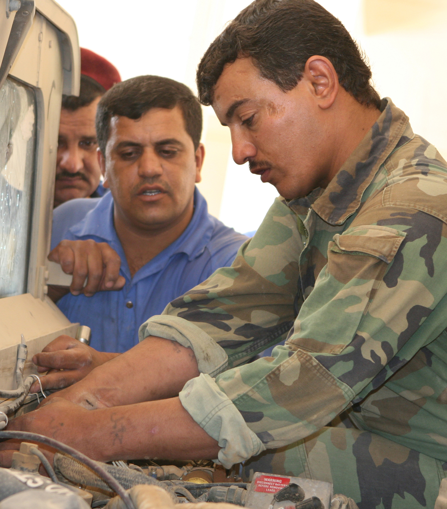 Marine helps transition team train Iraqi Army in vehicle maintenance ...