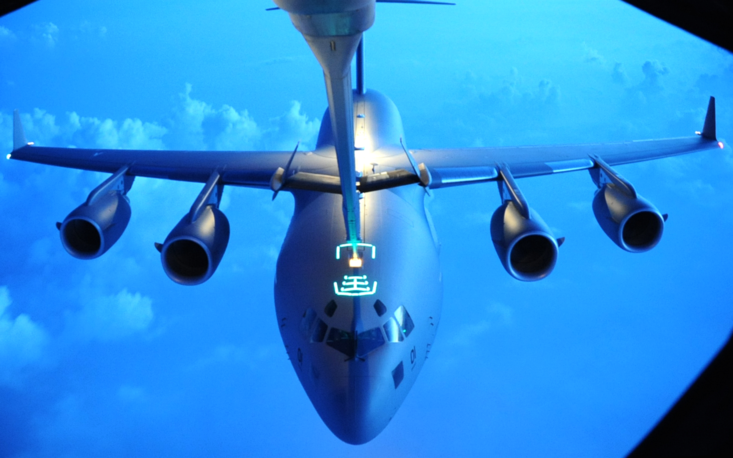 12 nations’ first C-17 gets first aerial refueling > U.S. Air Forces in ...