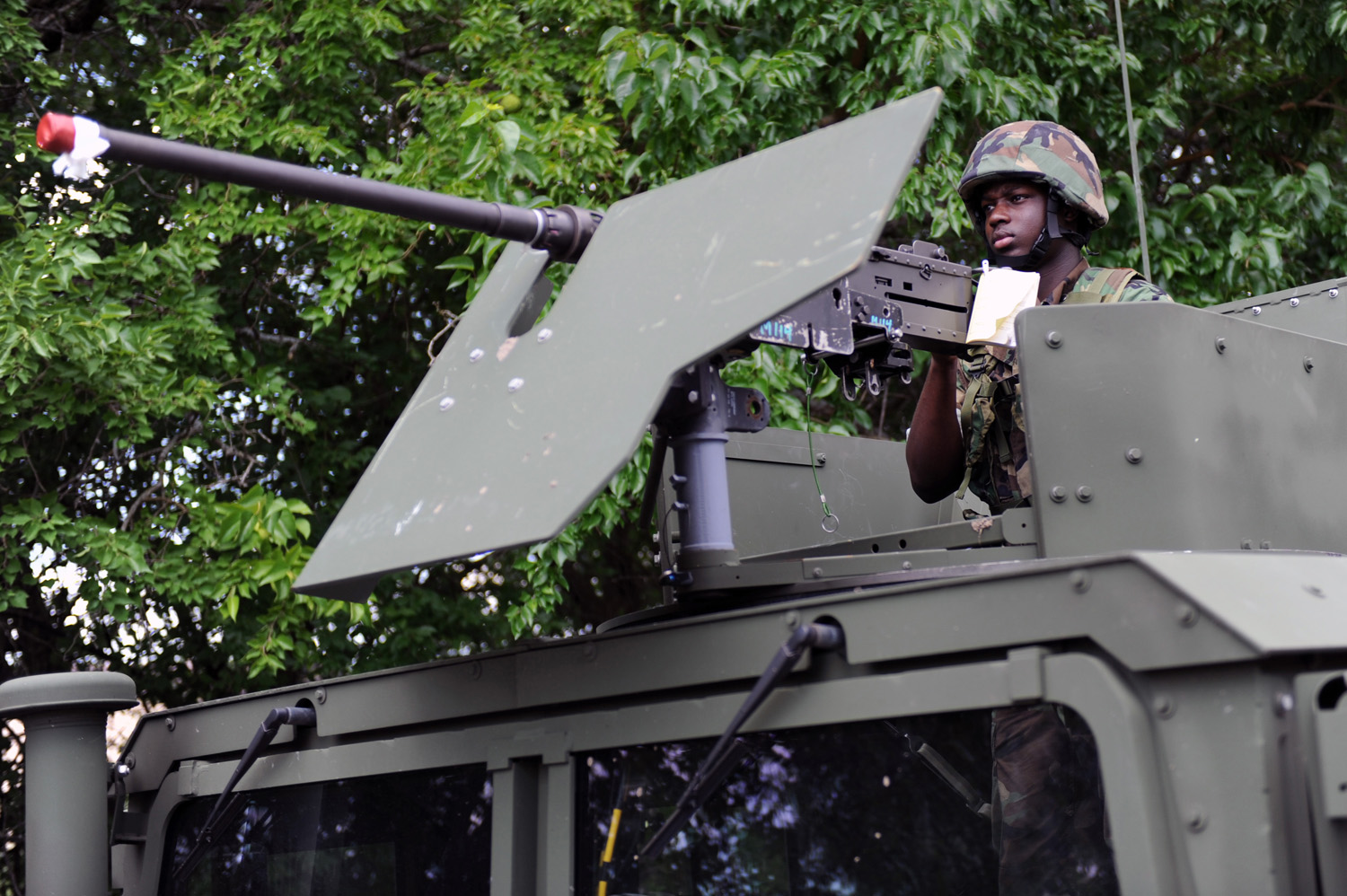 Navy Reservists practice shore security on dry land