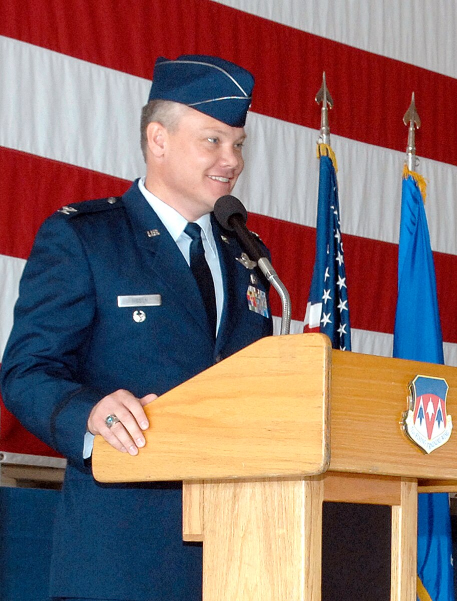 Gibson accepts command of the 71st Mission Support Group > Vance Air ...