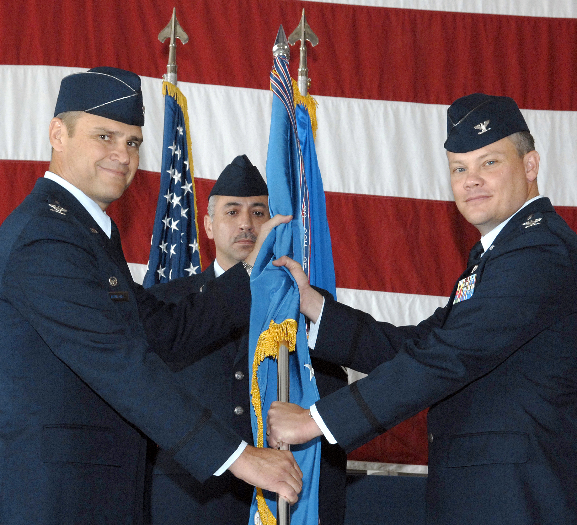 Gibson accepts command of the 71st Mission Support Group > Vance Air ...