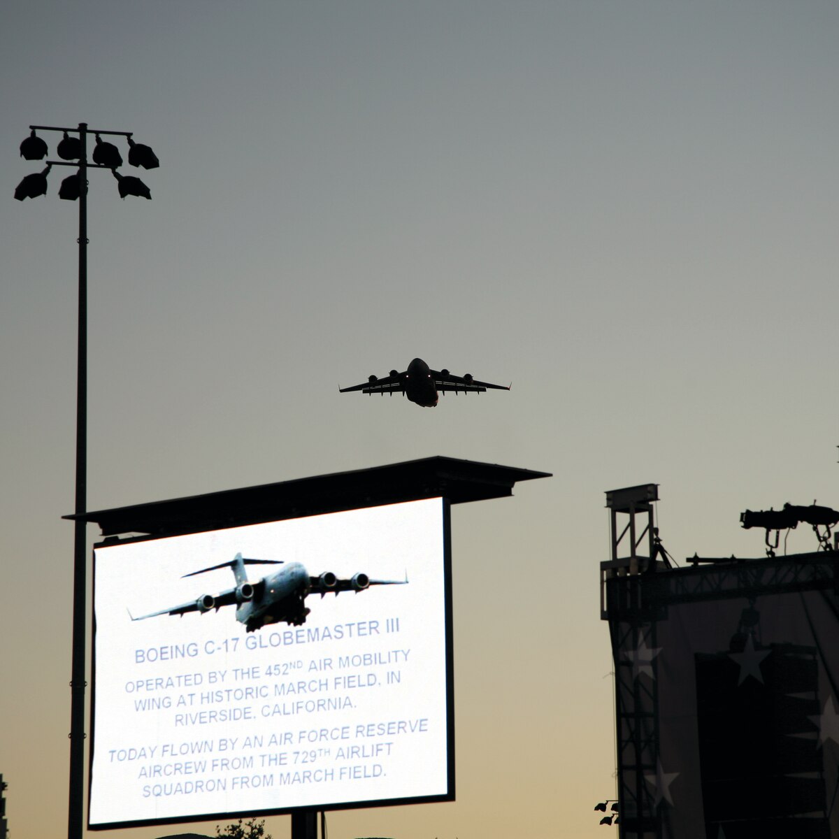 March C-17 makes ten flyovers in a single sortie > March Air Reserve ...