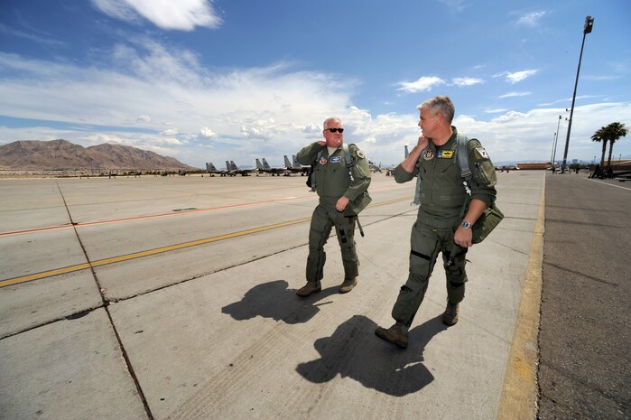 Brothers command, fly at Red Flag 09-4