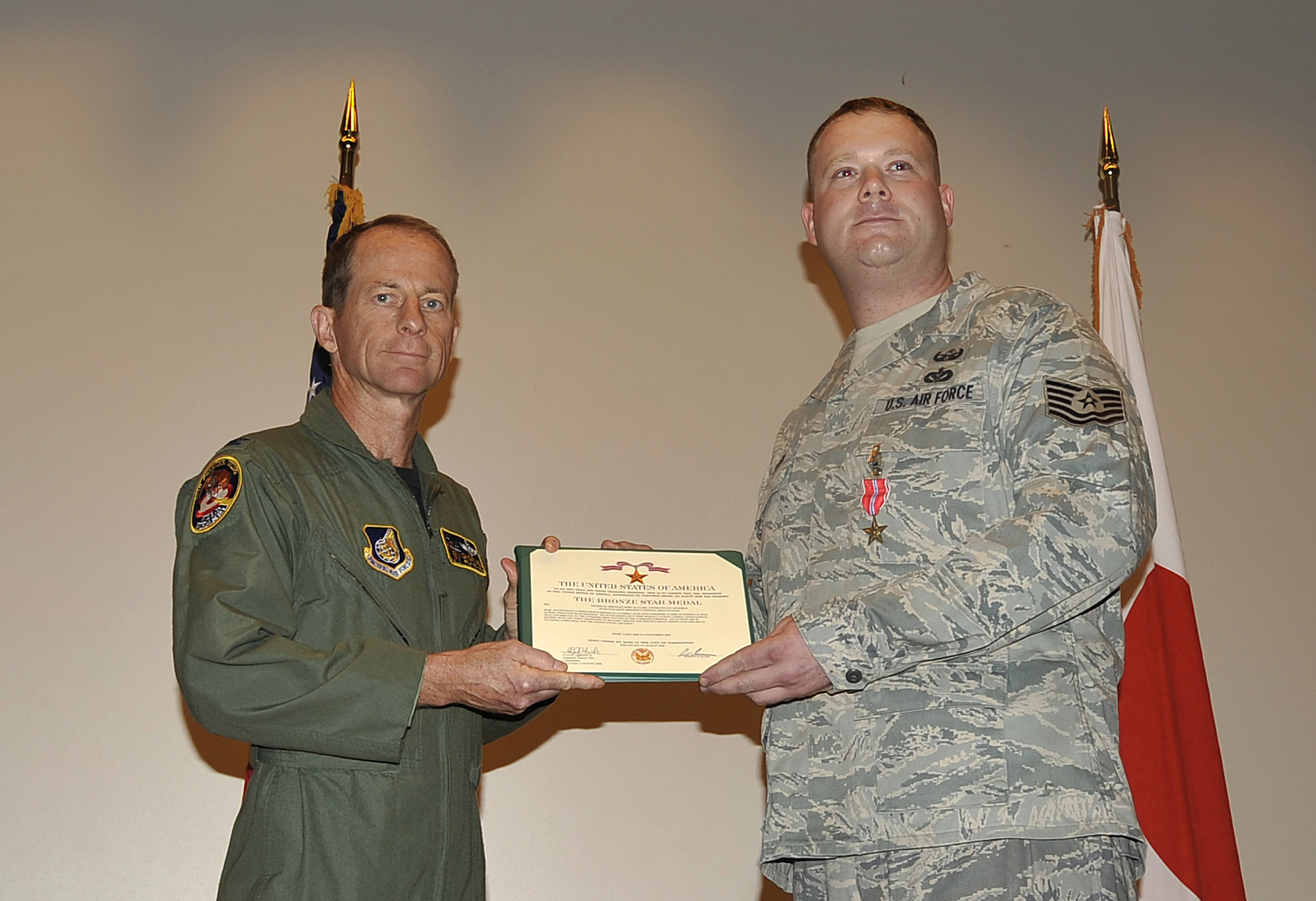 CE Airmen receive Bronze Star > Misawa Air Base > Article Display