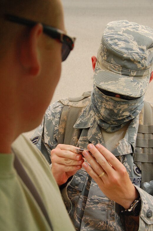 Entry controllers serve as base's keeper > U.S. Air Forces Central ...