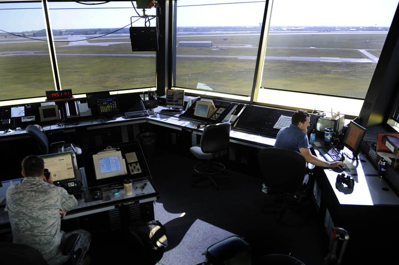 28th OSS keeps air traffic controlled > Ellsworth Air Force Base ...