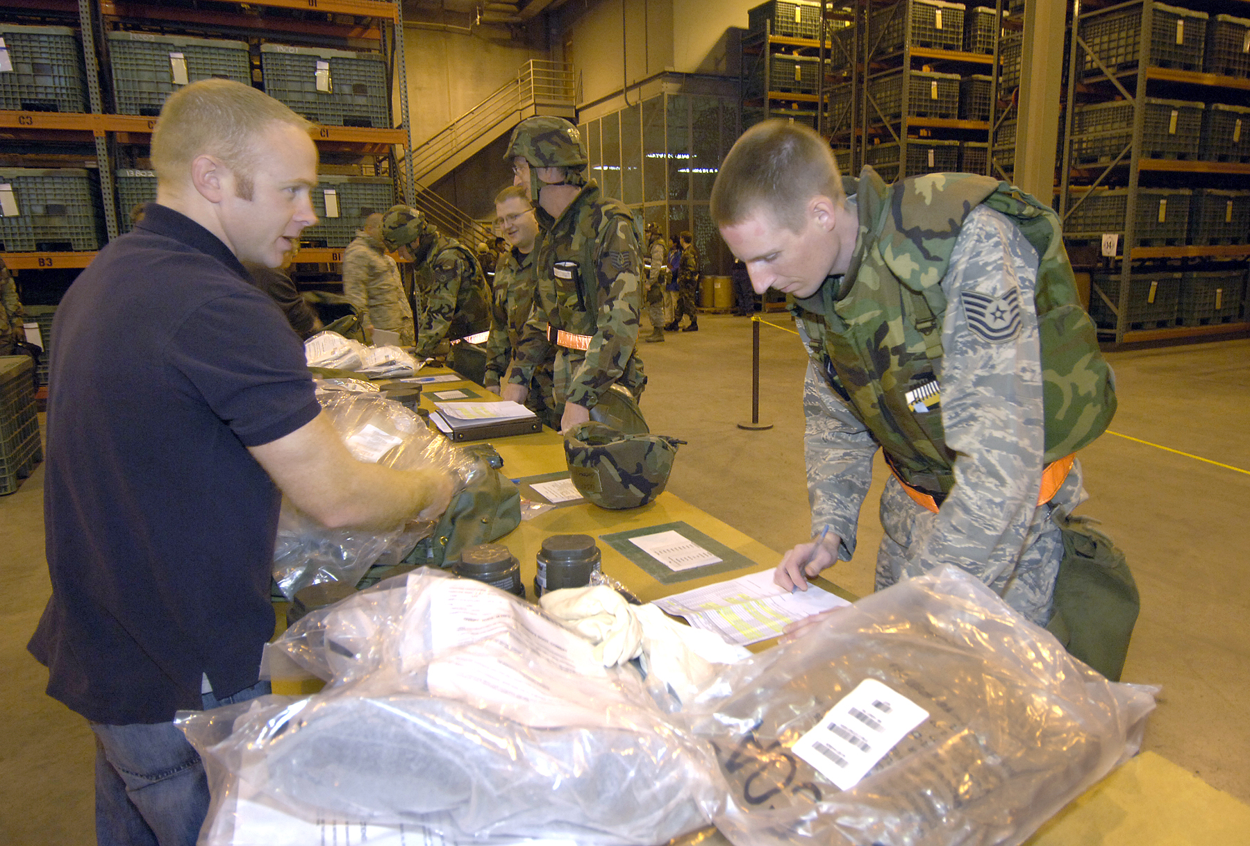 Logistics Readiness Squadrons load Air Force for deployments > Tinker ...