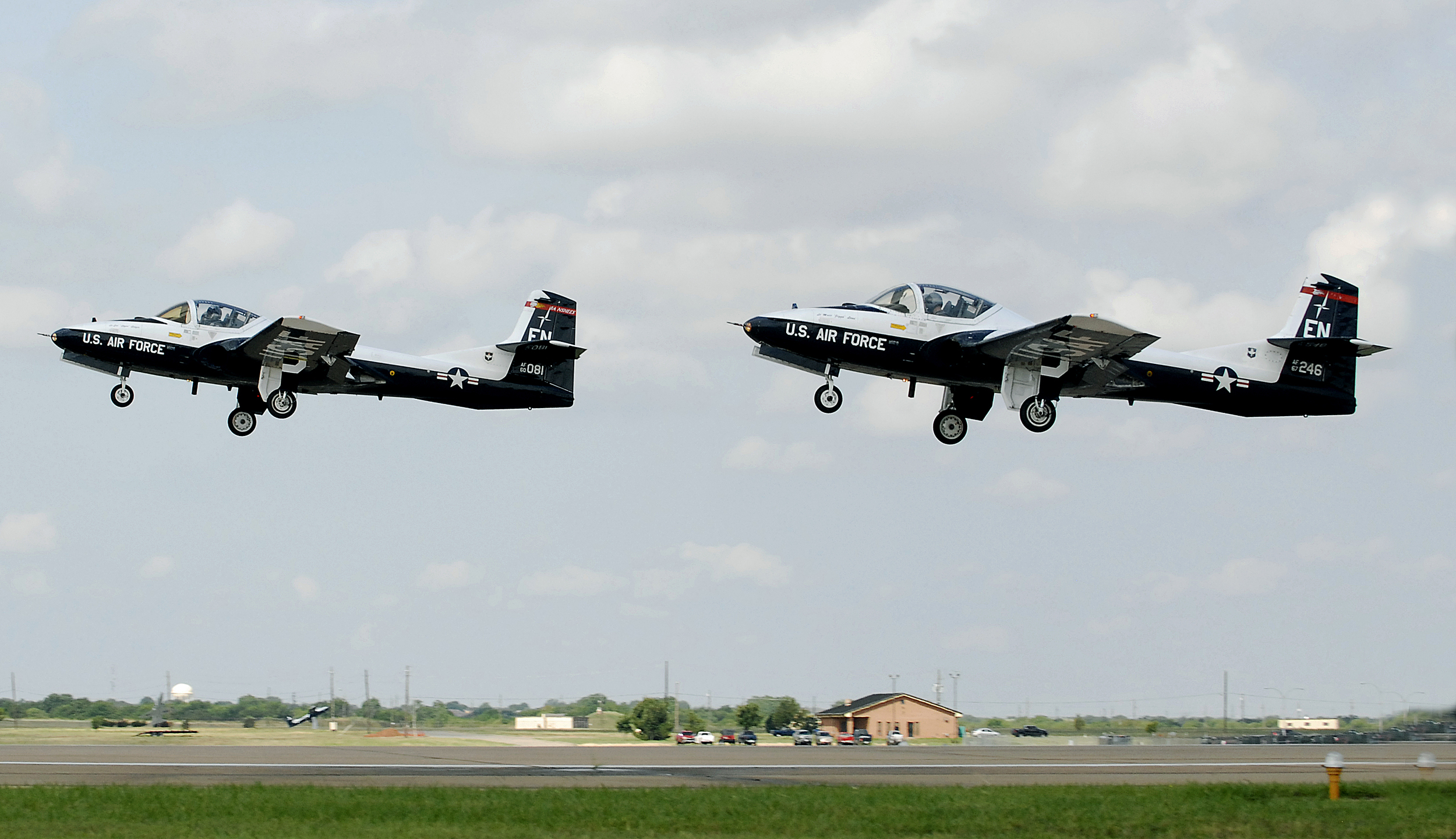 Sheppard, AF retires the T-37B Tweet