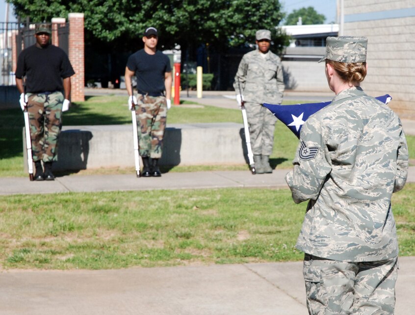 Practice makes perfect > 1st Marine Division > Featured News