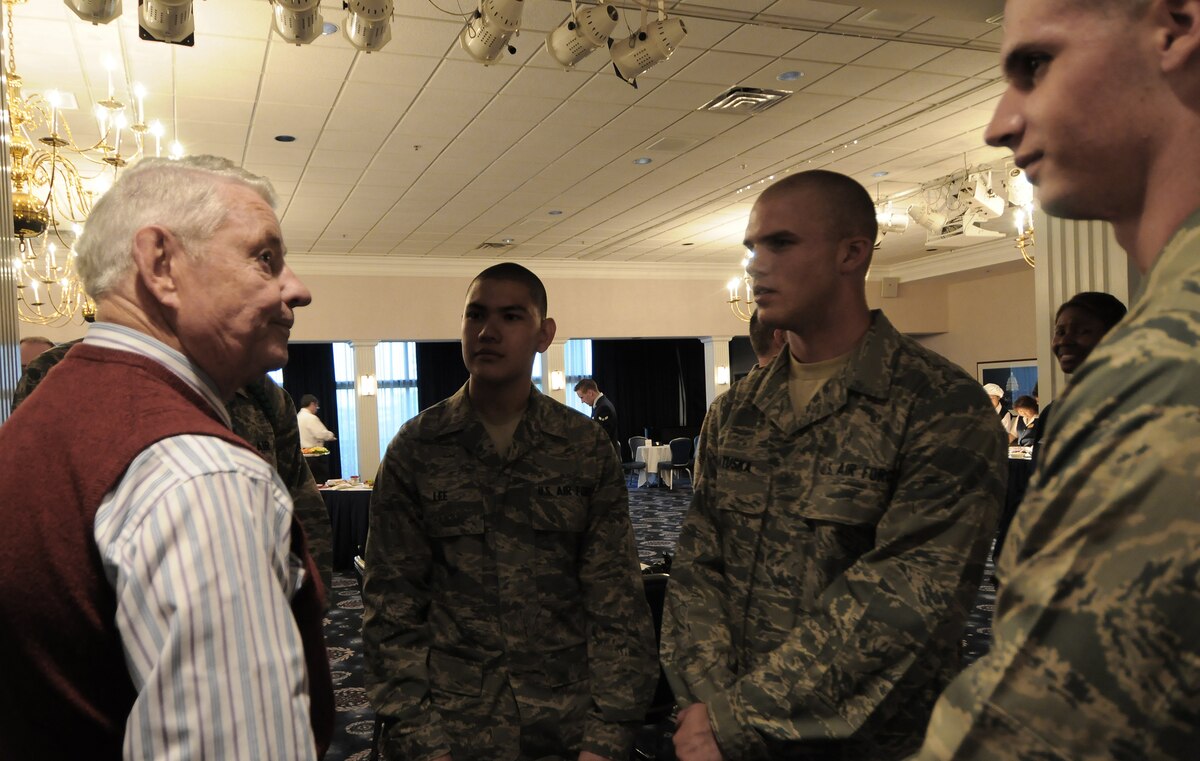 Chief master sergeants of the Air Force gather for dedication > Air ...