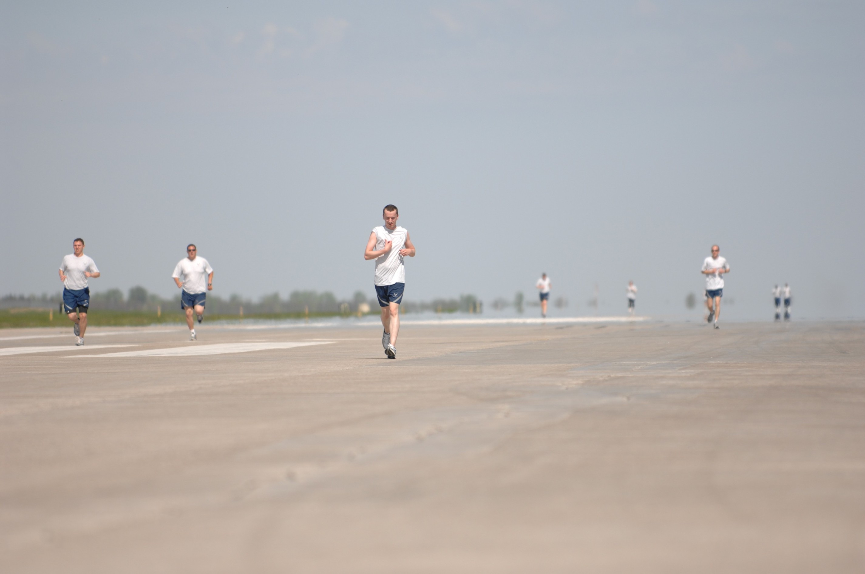 Flightline Fitness Run > Minot Air Force Base > Article Display