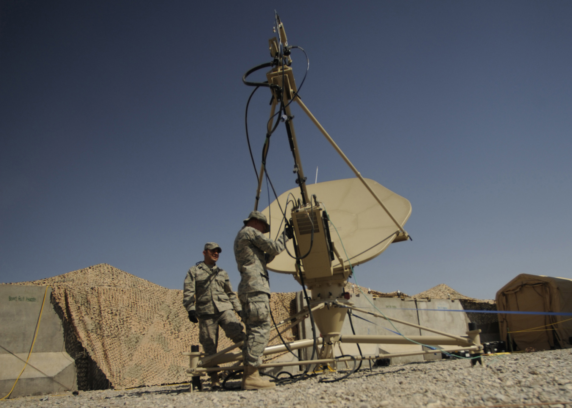Teamwork key to construction of communications hub > Air Force ...