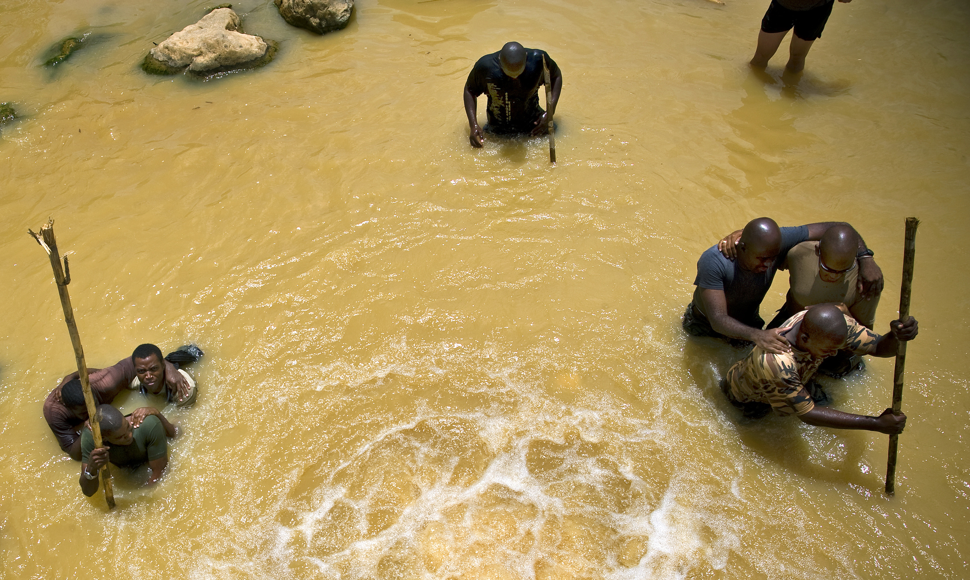 Photo Essay: Learning swift-water rescue procedures > Air Force ...