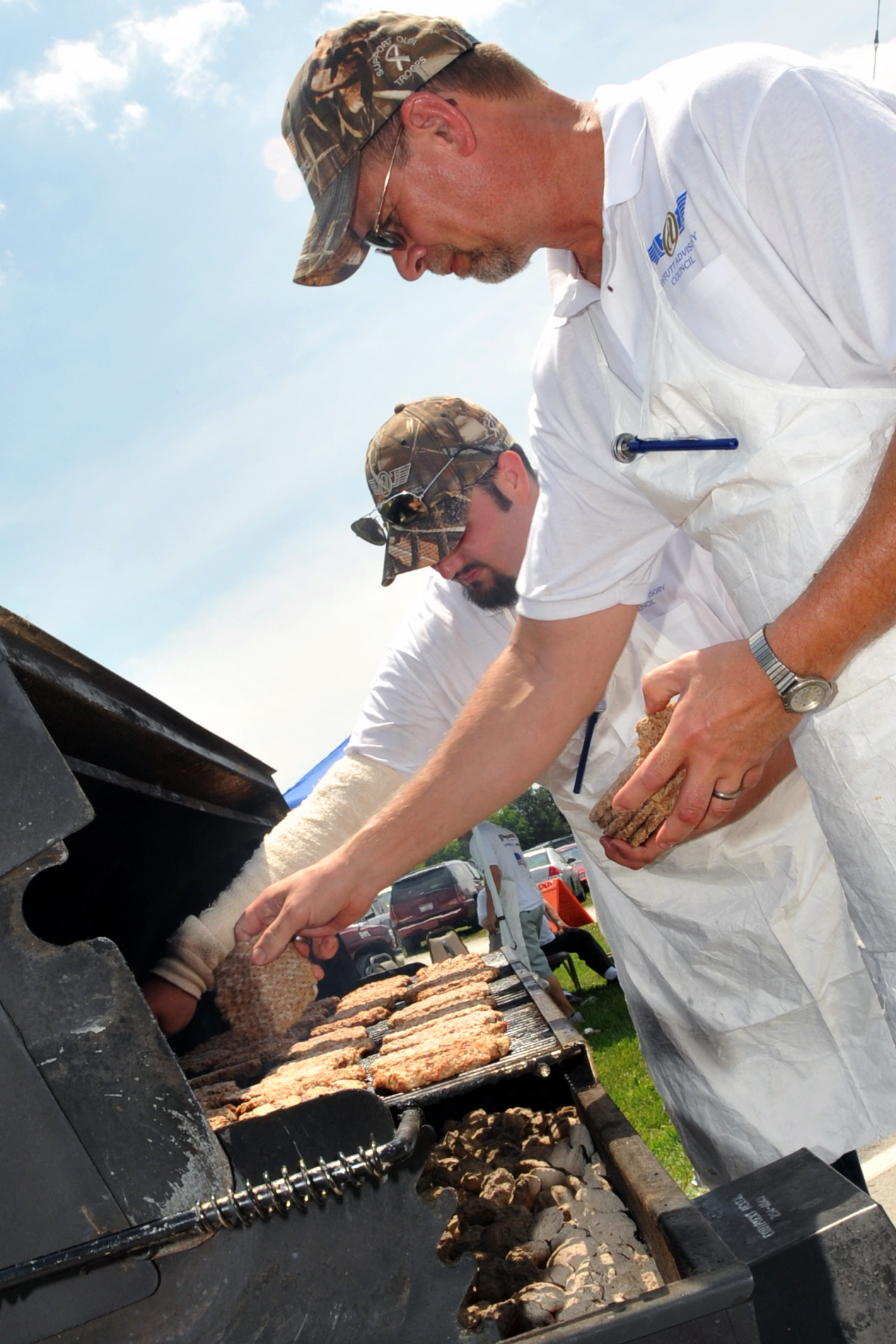 Thousands enjoy food, fun at annual appreciation picnic > Offutt Air ...
