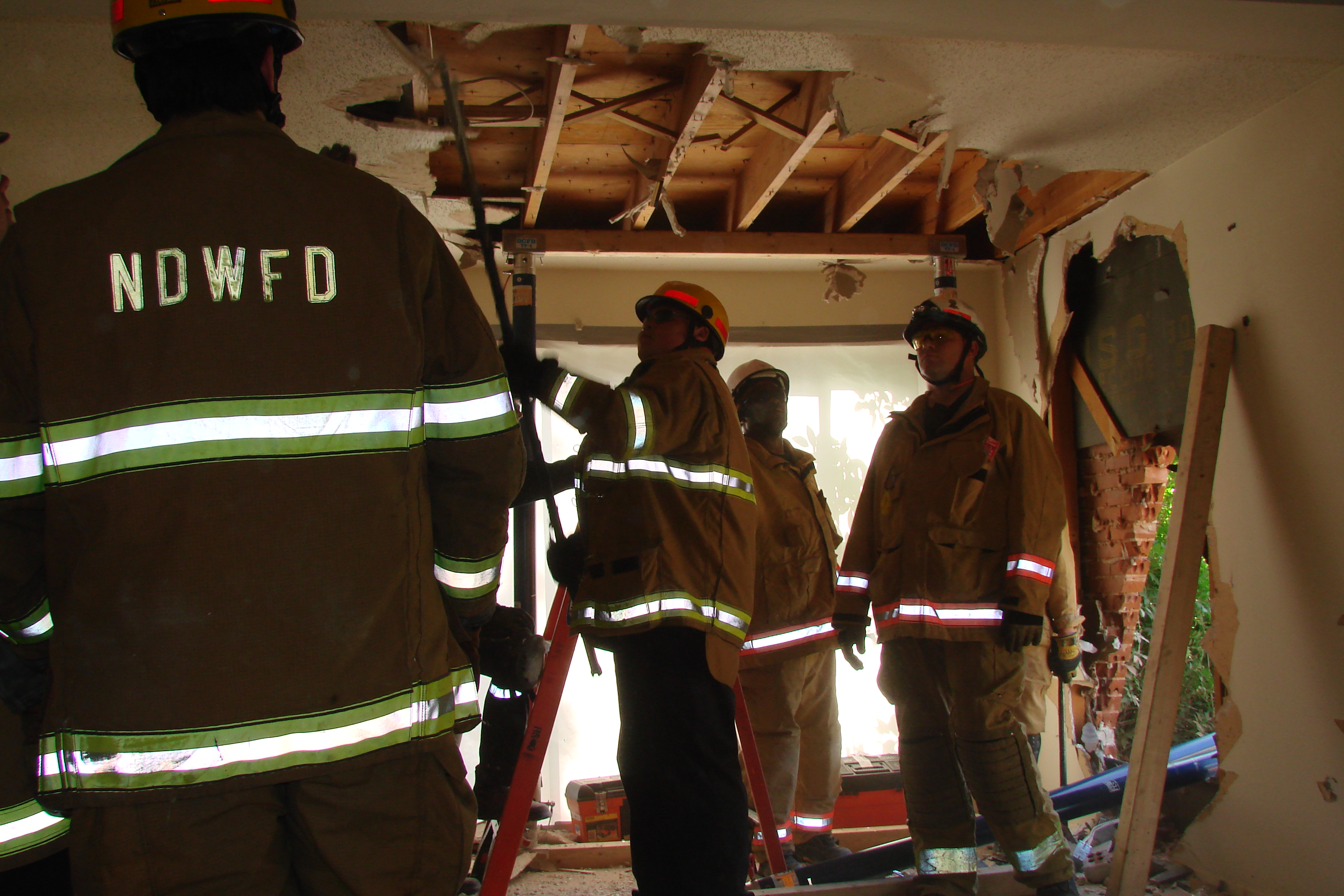 NDW and D.C. Fire Departments conduct joint training > Air Force ...