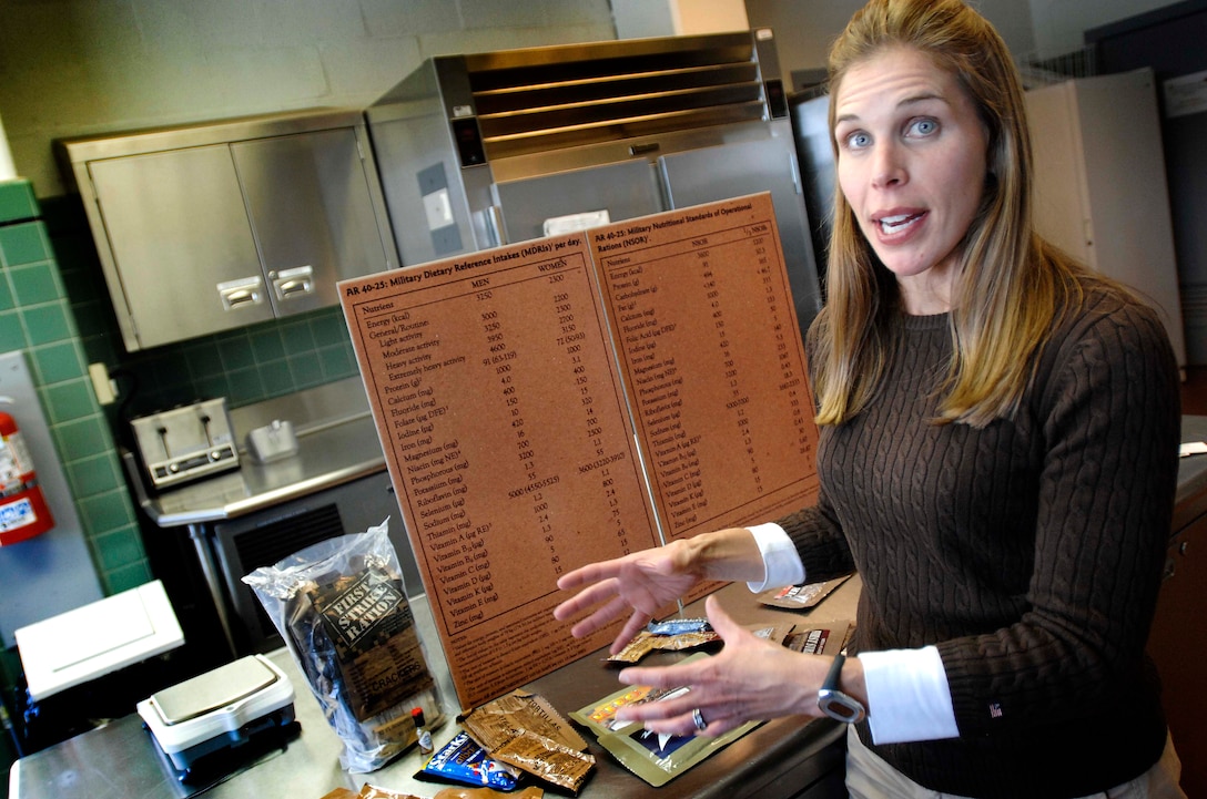 Holly McClung A Research Dietician At The U S Army Research Institute holly-mcclung-a-research-dietician-at-the-u-s-army-research-institute