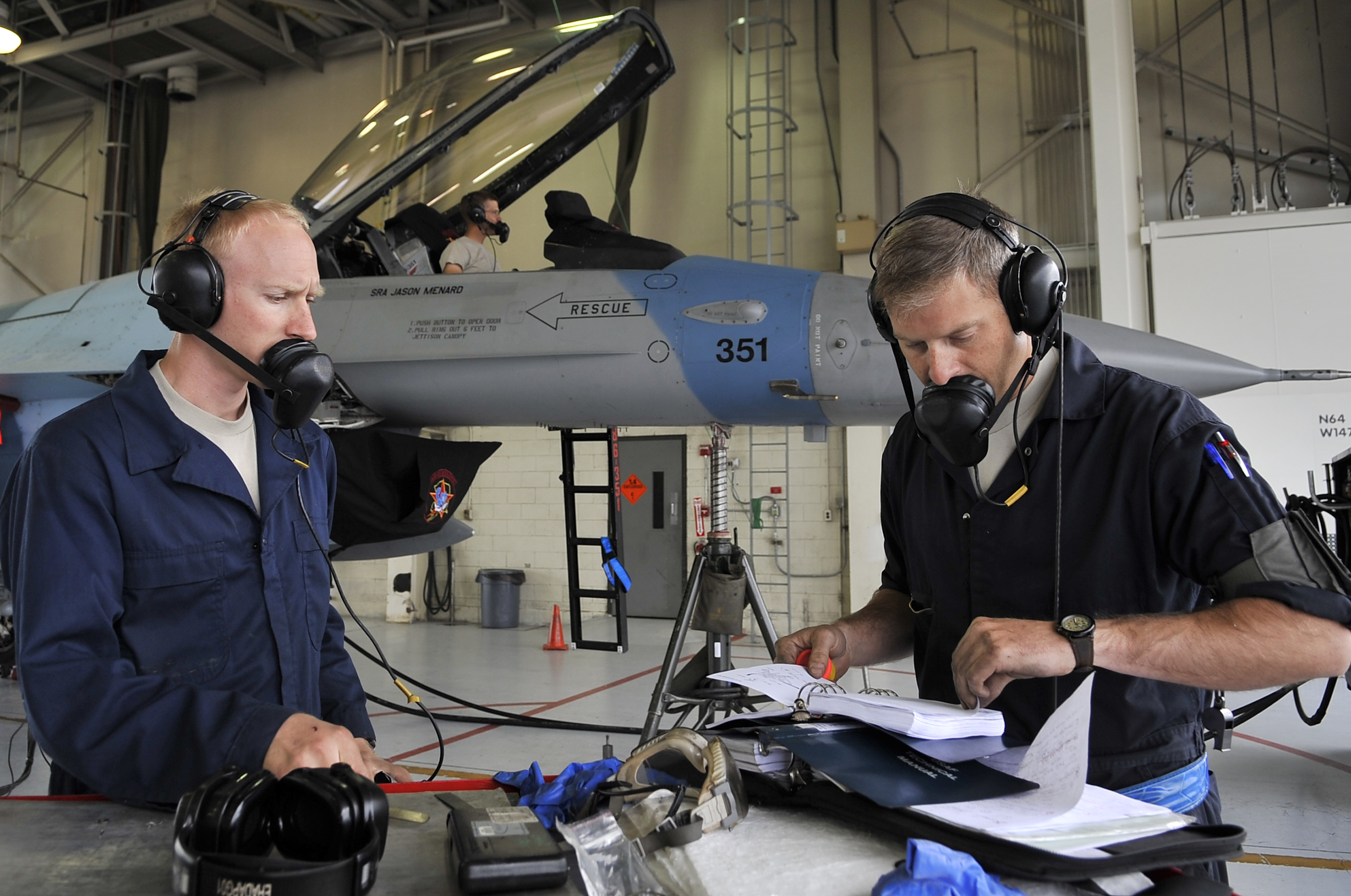 Northern Edge 2009 reaches half-way point > Joint Base Elmendorf ...