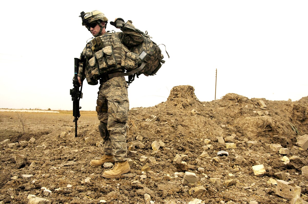 Command, control relationships critical to close-air-support mission ...