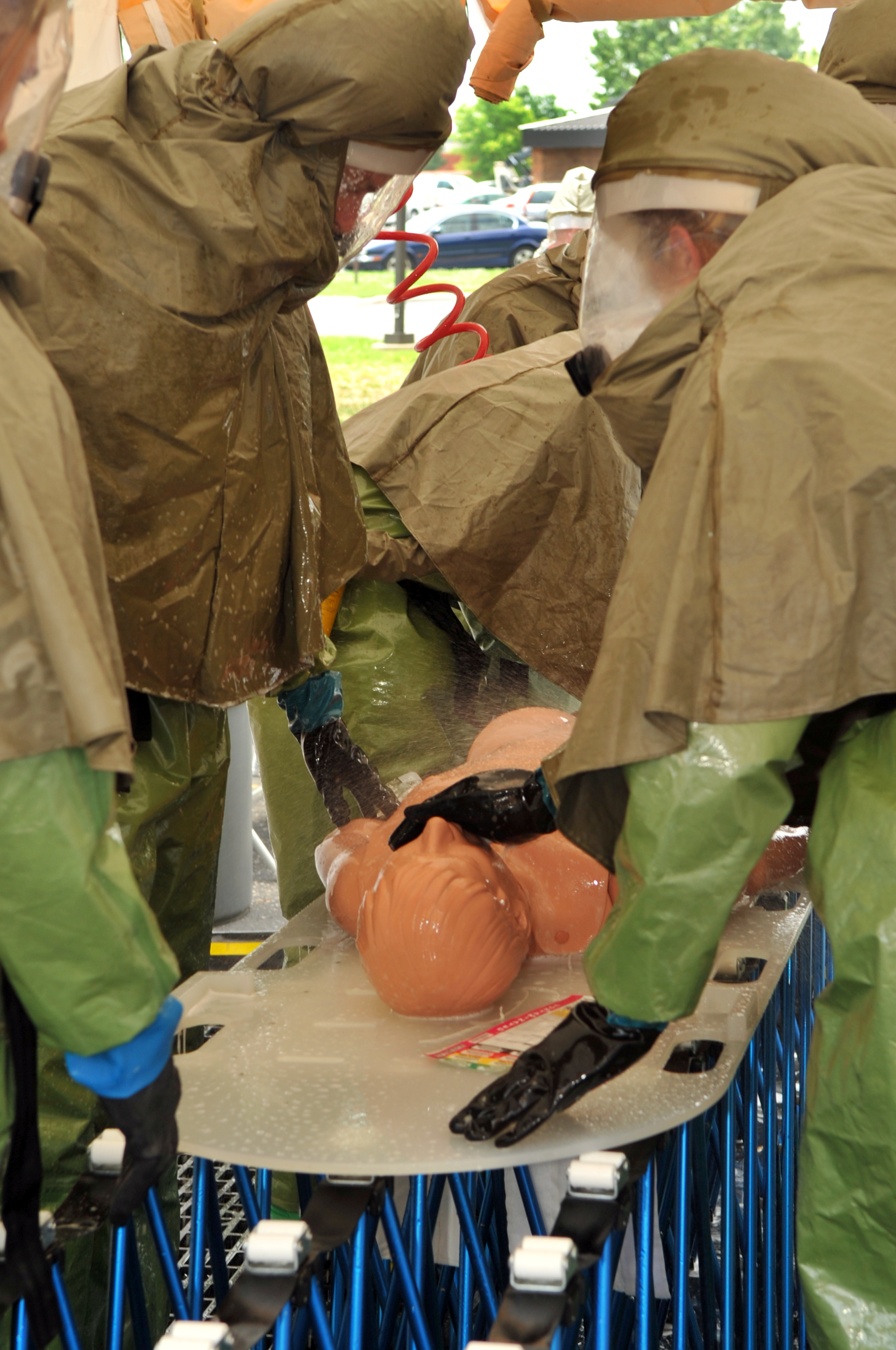375th MDG trains for emergency decontamination > Scott Air Force Base ...