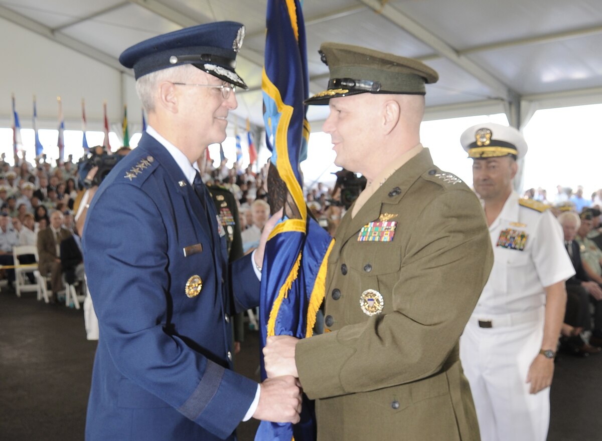 Air Force general becomes newest SOUTHCOM commander > Air Force ...