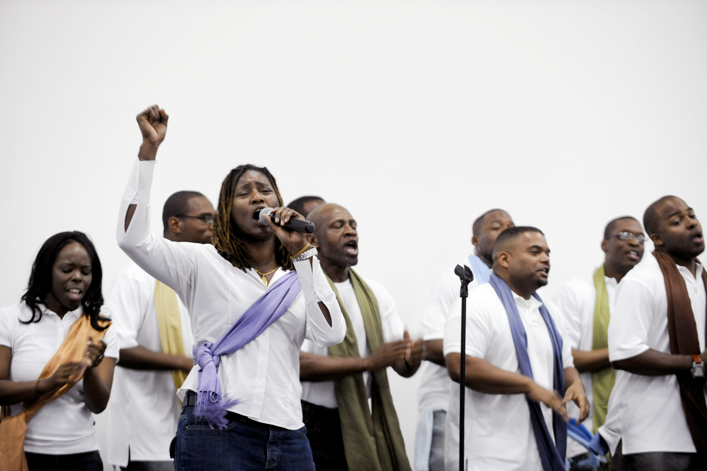Singing Praises > U.S. Air Forces Central > Article Display