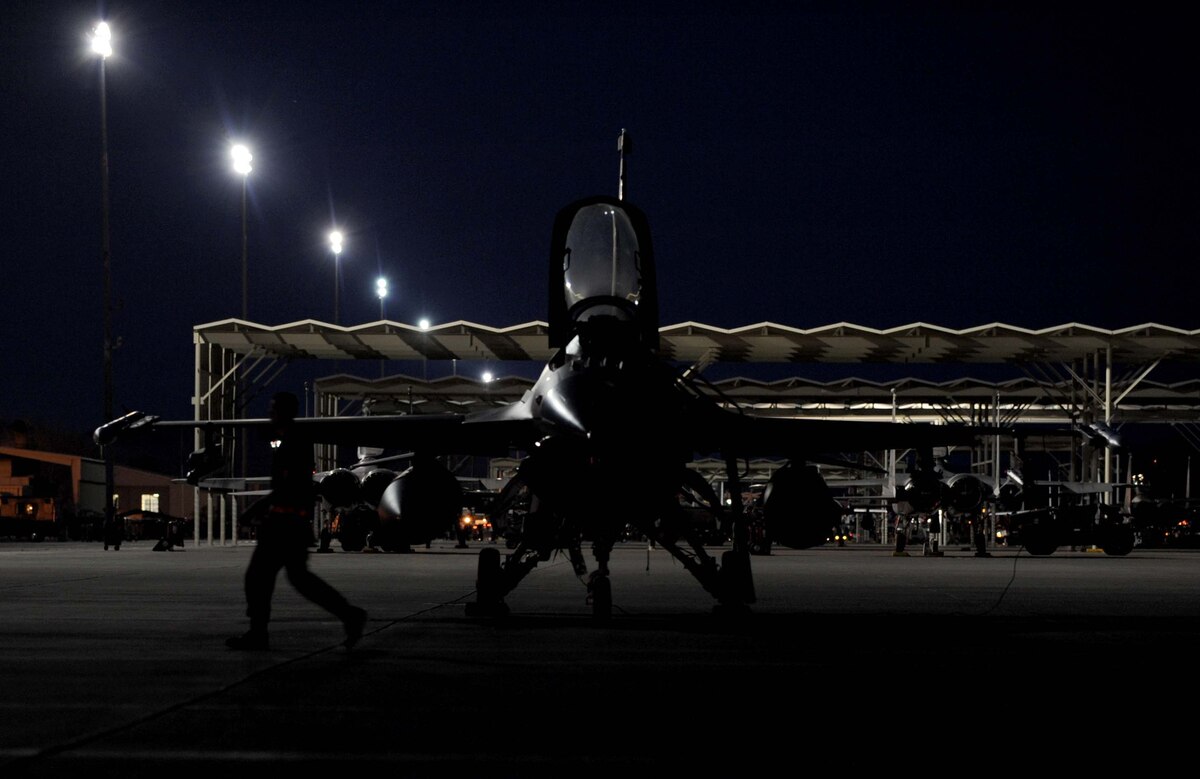 Nighttime operations > Nellis Air Force Base > Article Display