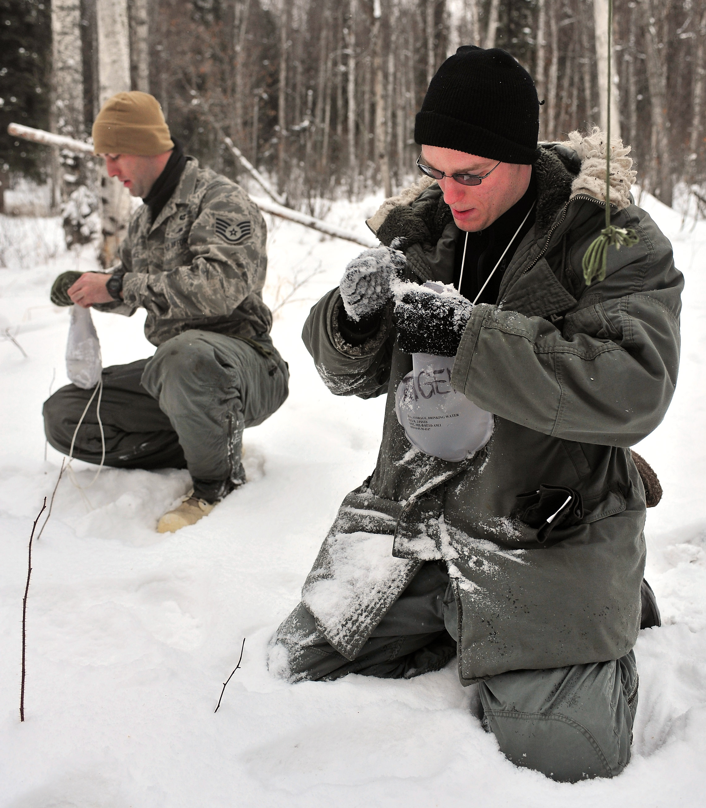 Learning survival skills in 'Cool School' > Air Force > Display