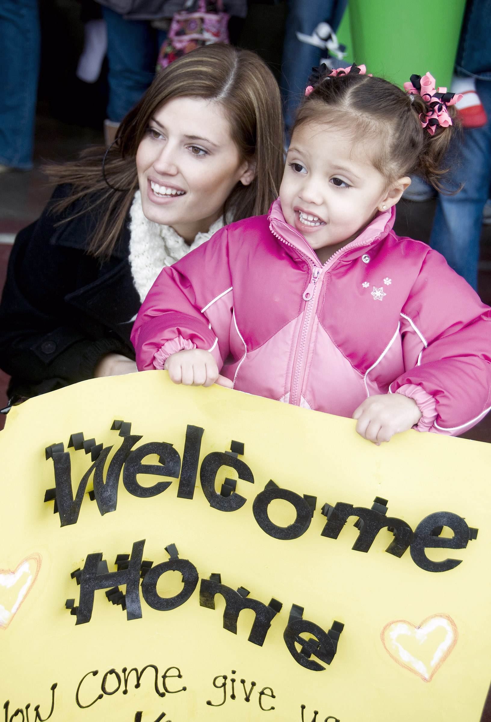 Misawa officials welcome home 300 deployed Airmen > Air Force > Article ...
