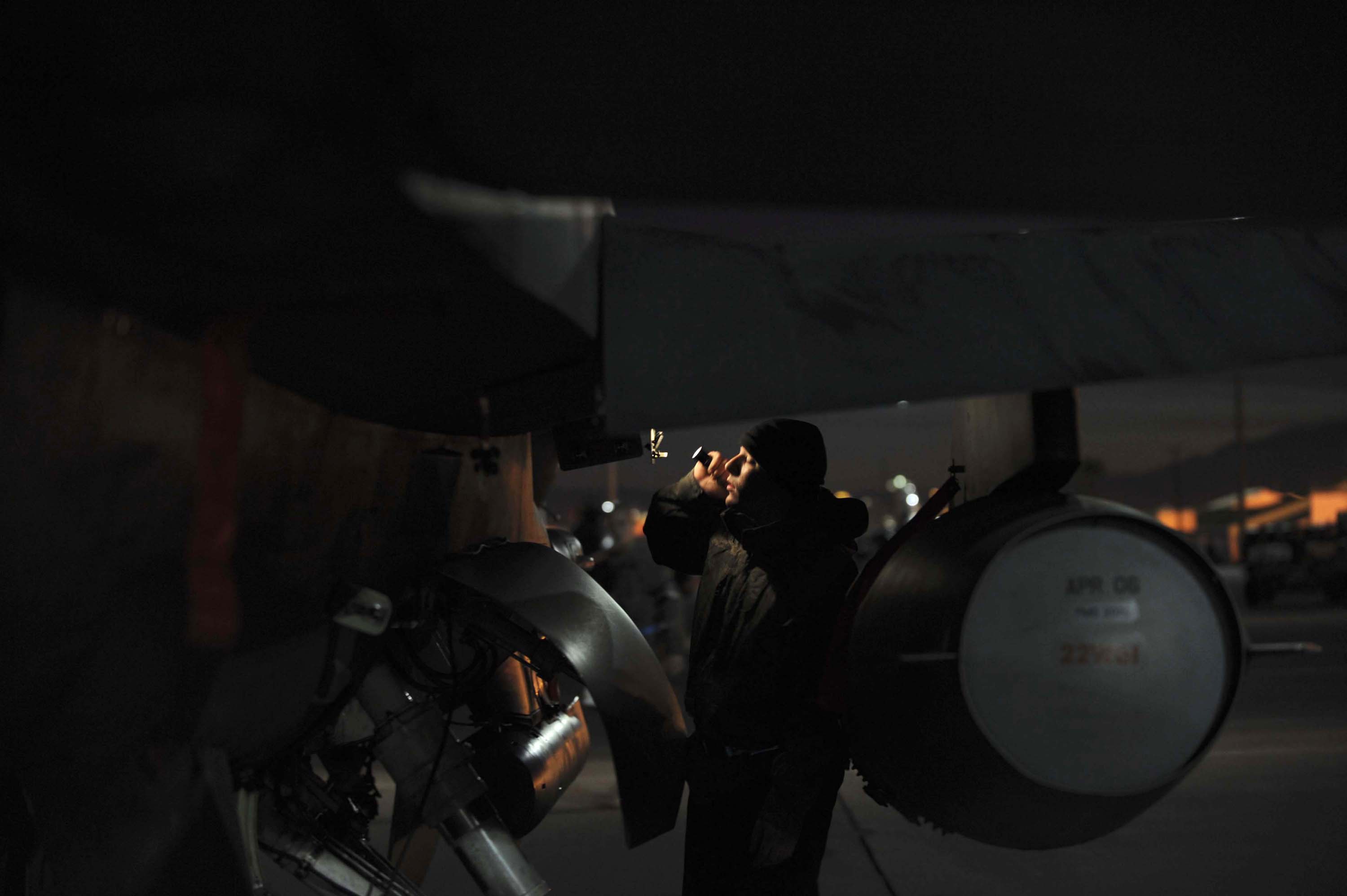 Nighttime operations > Air Force > Article Display