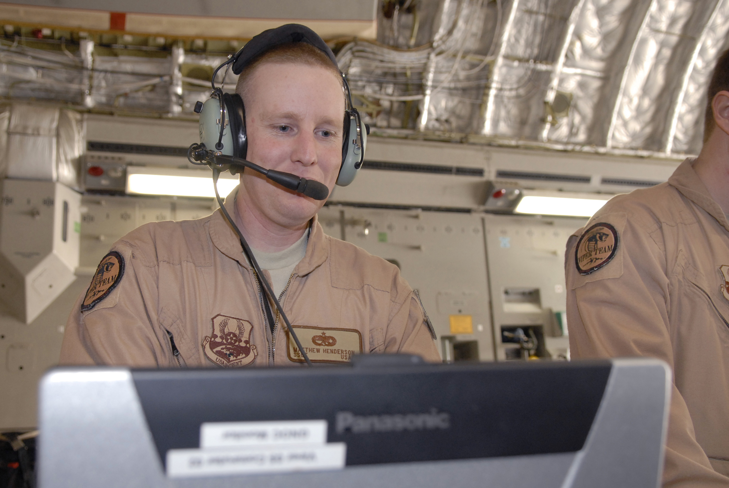 Setting up communications at 30,000 feet > U.S. Air Forces Central ...