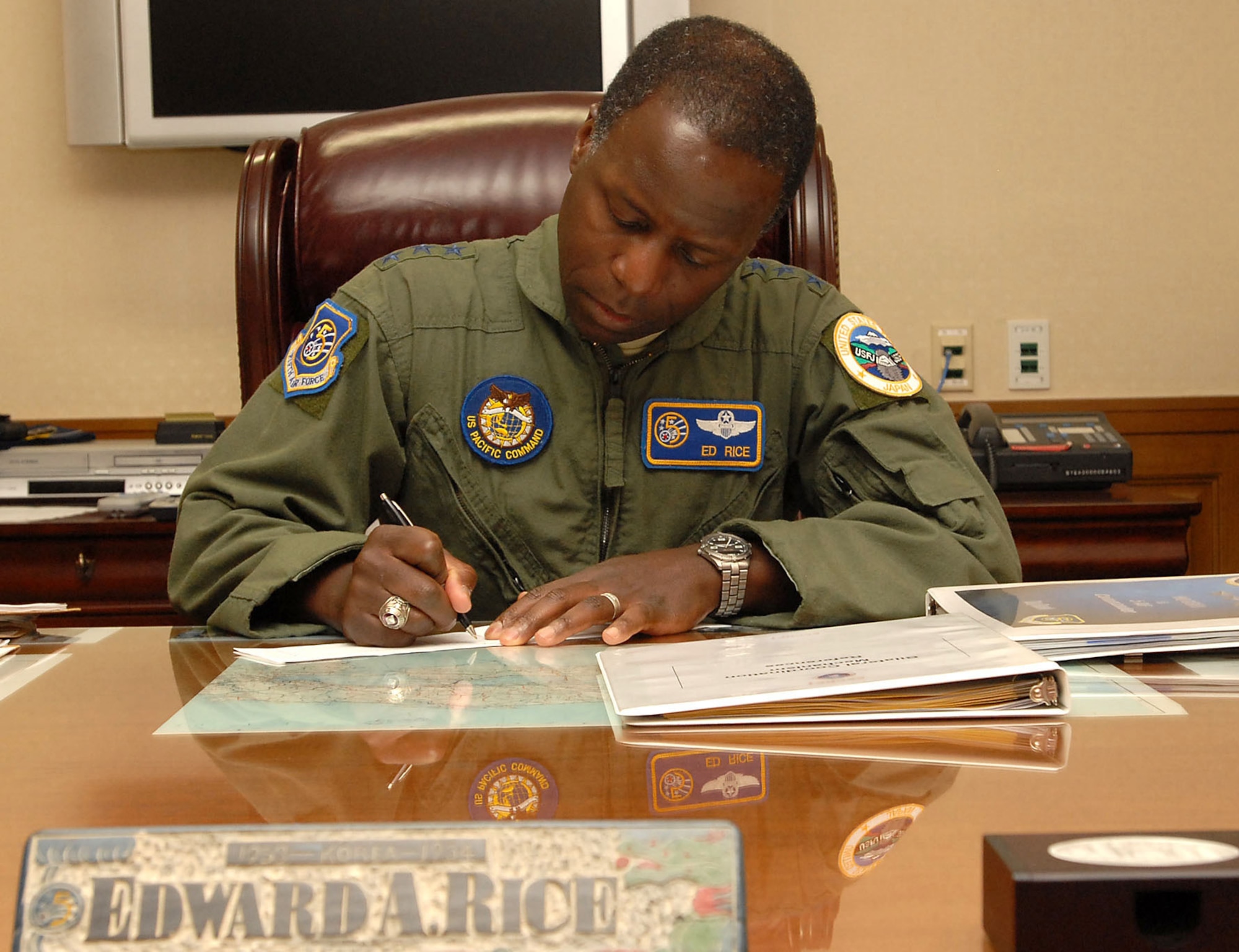 AFAF campaign kicks off at Yokota > Yokota Air Base > Article Display