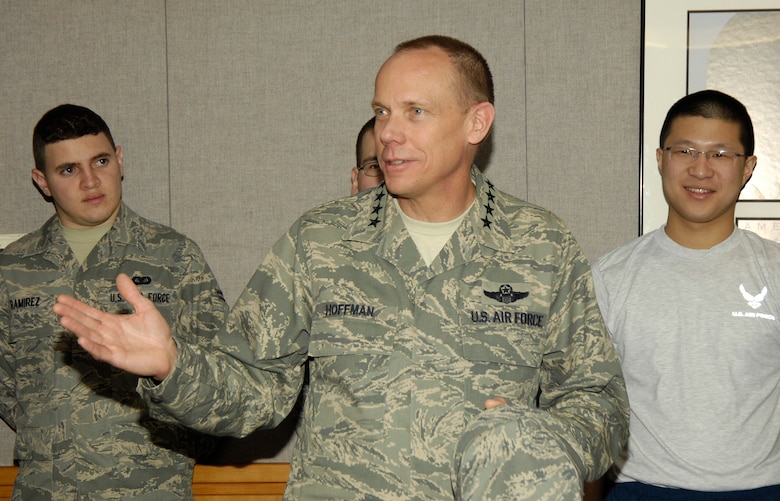 Gen. Hoffman lauds Hanscom, ESC as central to team effort > Hanscom Air ...