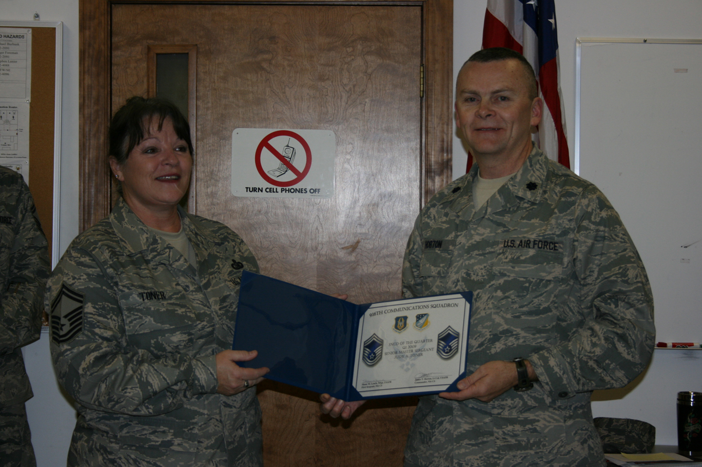 Comm squadron hands out yearly awards > 916th Air Refueling Wing ...