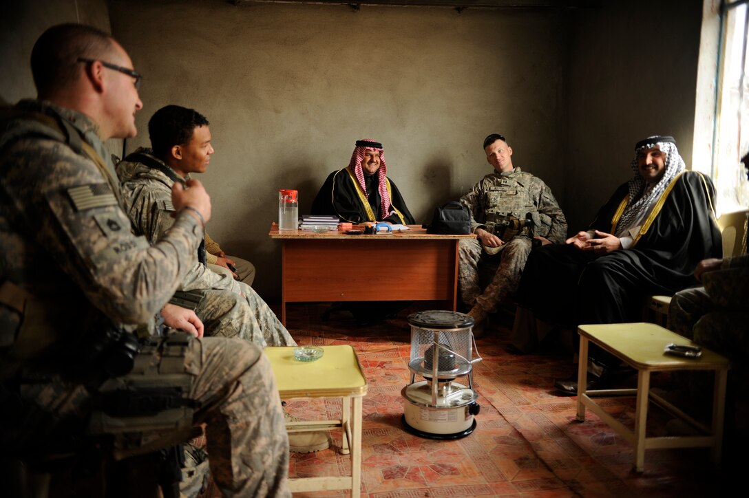 From right, U.S. Army Capt. Matthew Keith and 1st Lt. Andrew Wilcox ...