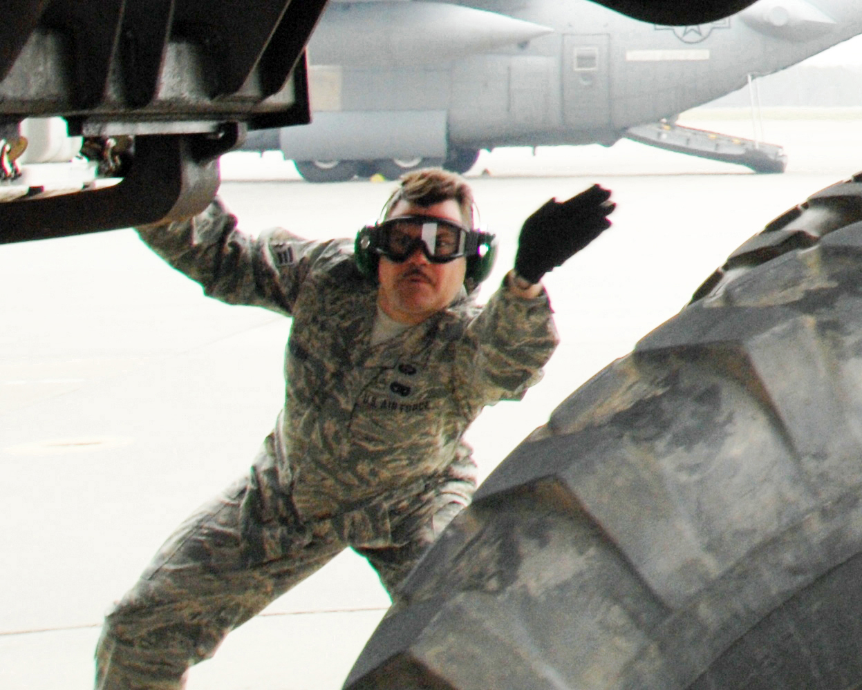 Wing's aerial porters score big at AF Reserve ‘round up’ > 302nd ...