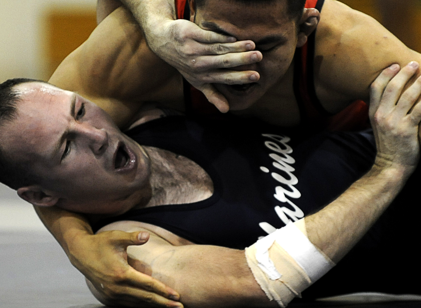 Army grips 2009 Armed Forces Wrestling Championships > Mountain Home ...